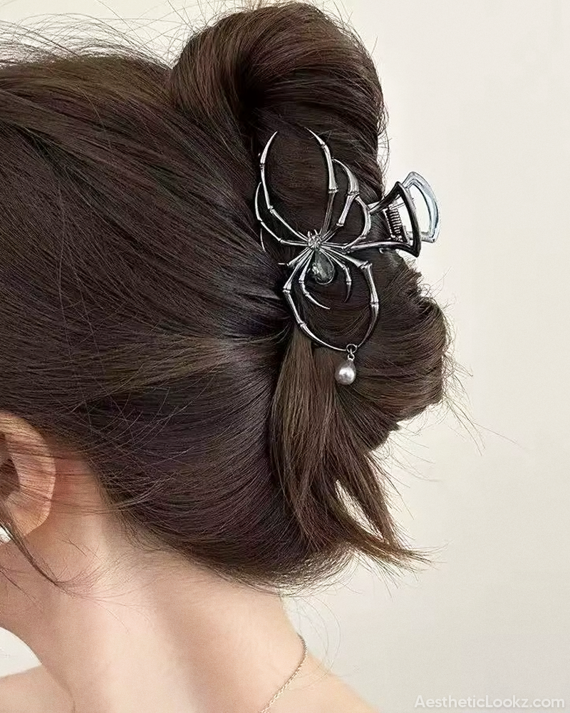 Spider Hair Clip | Aesthetic Lookz
